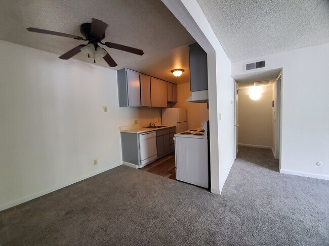 North Park Apartments Apartments - 4890 N Backer Ave Fresno, CA ...