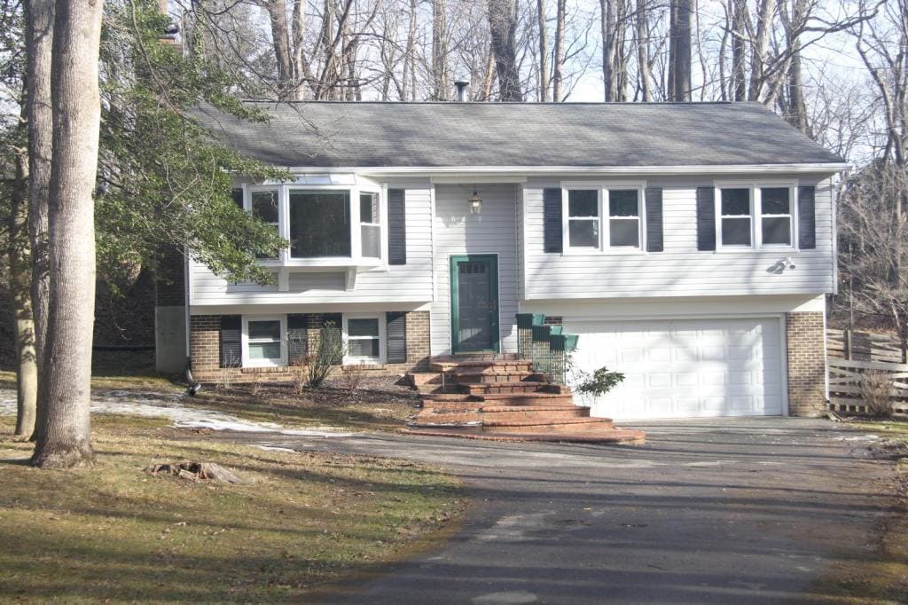 9944 Murnane St, Vienna, VA 22181 - House Rental in Vienna, VA ...