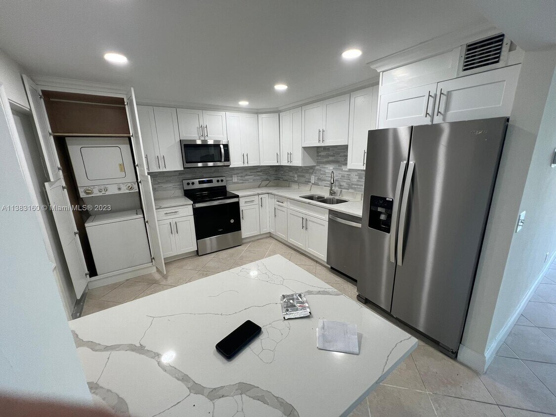 501 SW 11th Pl Unit 410, Boca Raton, FL 33432 - Condo for Rent in Boca ...