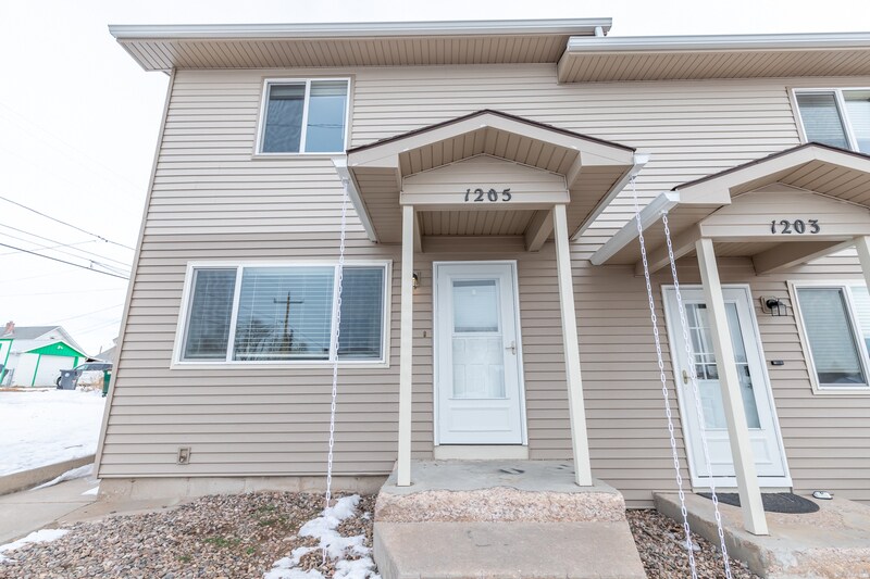 1205 Crook Ave, Cheyenne, WY 82001 - Townhome Rentals in Cheyenne WY ...