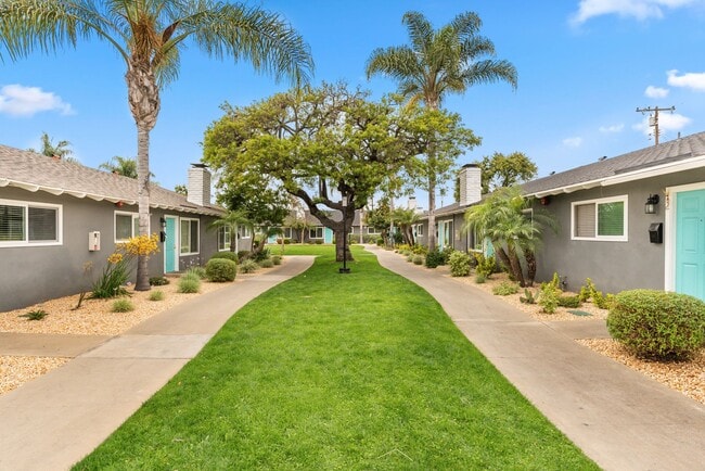 Mabury Park Apartments for Rent with a Walk-In Closet - Santa Ana, CA ...