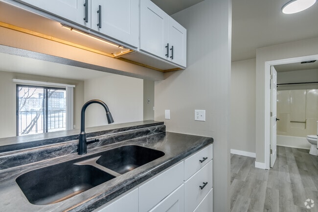 The Edge Community - 100 W. Walnut St. - Apartments in Green Bay, WI ...