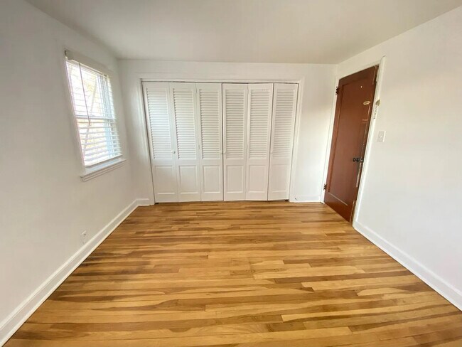 Clifton NJ Condos for Rent with Garages - 12 Rentals | Apartments.com
