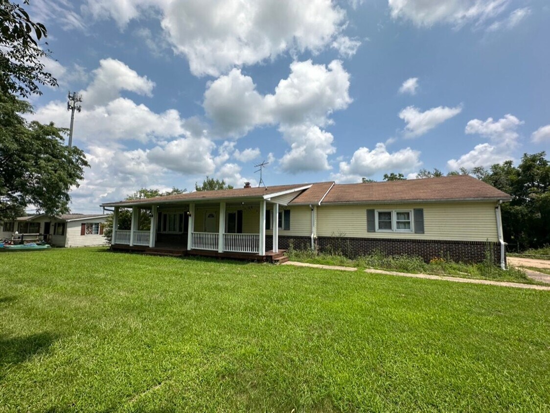 20544 Potomac Dr, Lebanon, MO 65536 - House Rental in Lebanon, MO ...