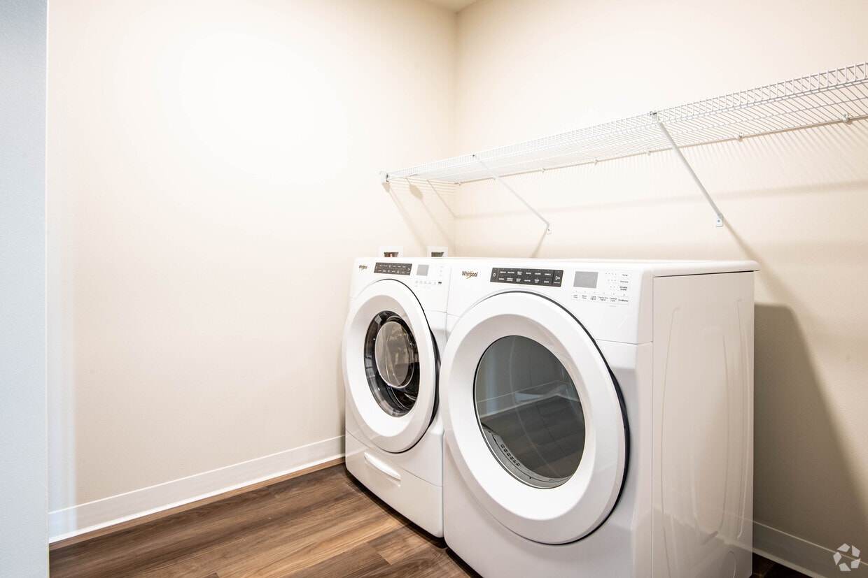 Valor on Washington - 1314-1326 E Washington Ave Madison, WI 53703 ...