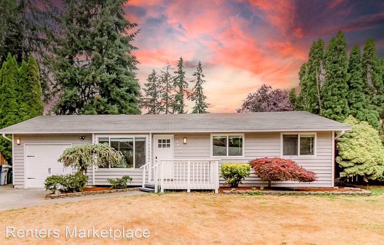 4004 NE 10th St, Renton, WA 98056 - House Rental in Renton, WA ...