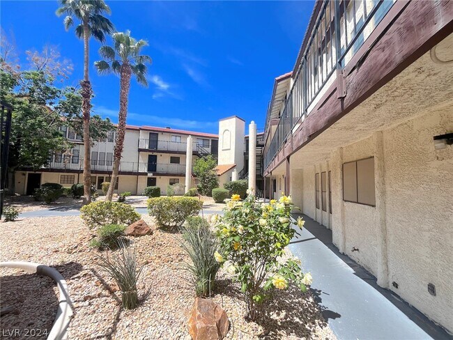 2080 Karen Ave Unit 33, Las Vegas, NV 89169 - Condo for Rent in Las ...