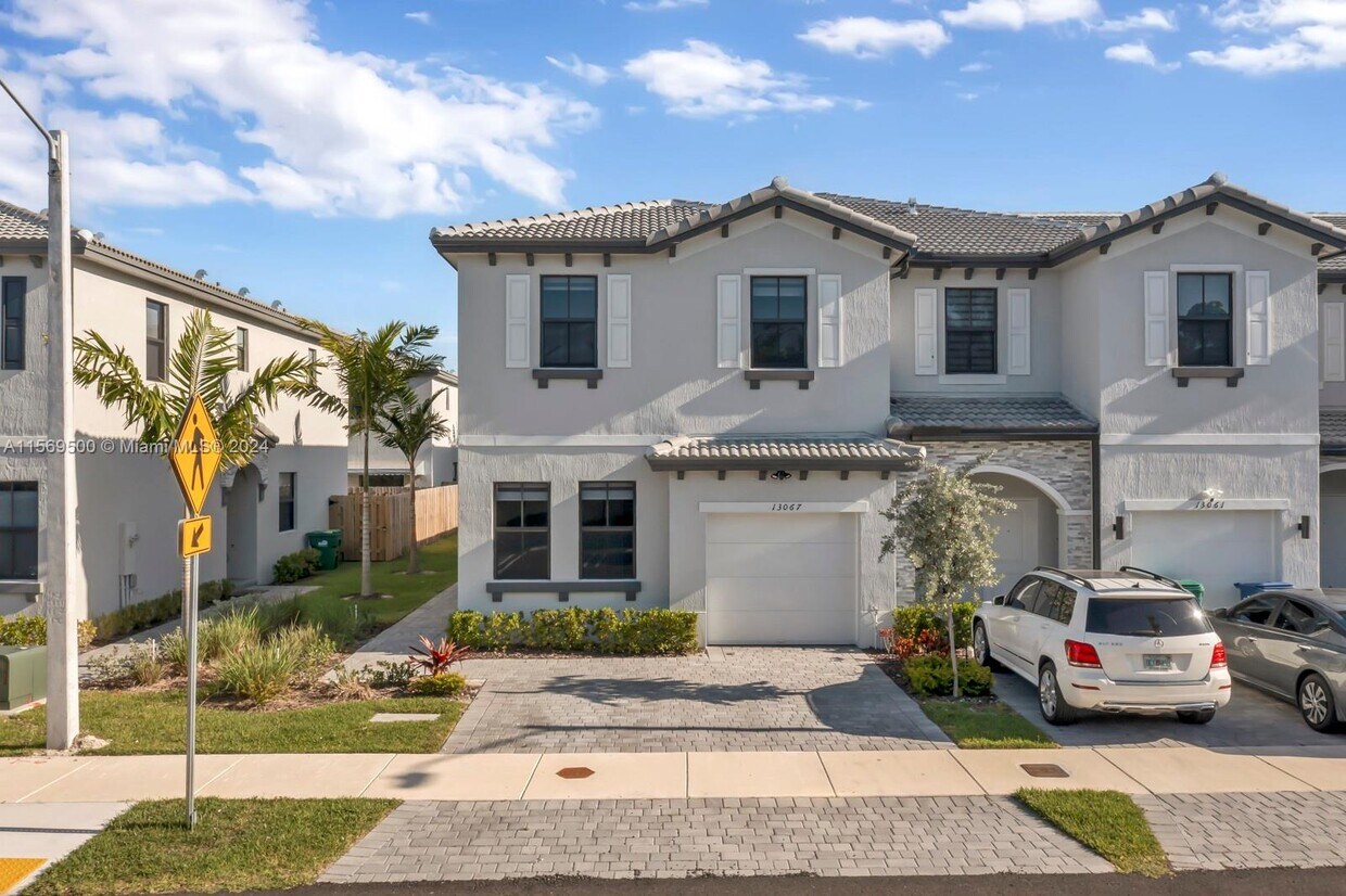 13067 SW 286th Way, Homestead, FL 33033 - Townhome Rentals in Homestead ...
