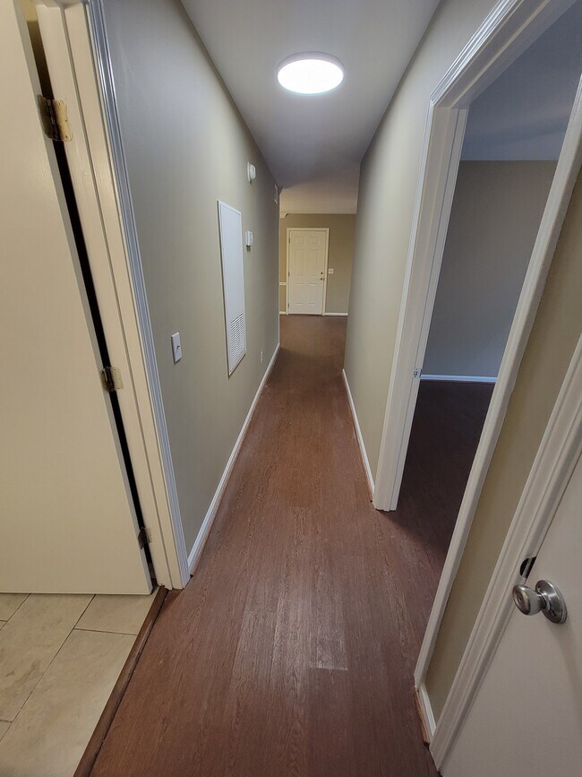 3133 S Cashua Dr Unit 3, Florence, SC 29501 - Condo for Rent in Florence, SC | Apartments.com