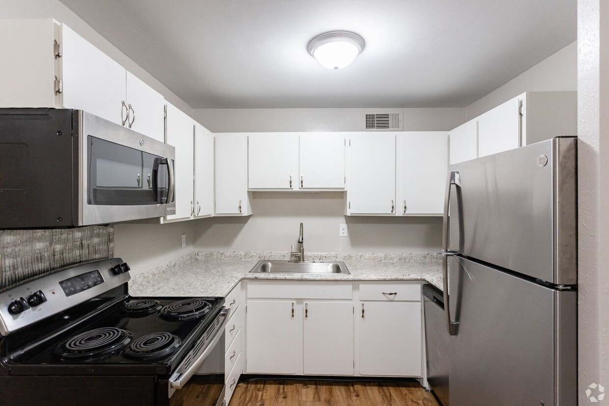 Newly Renovated Oak View Apartments - 1249 Hampshire Pike Columbia, TN ...