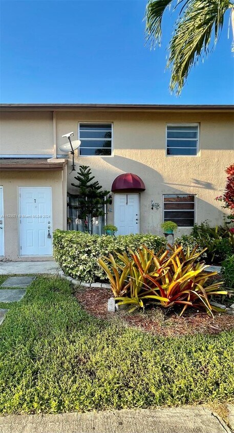 15270 SW 80th St Unit 7, Miami, FL 33193 - Condo for Rent in Miami, FL ...