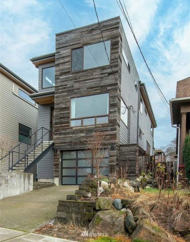 2116 29th Ave S, Seattle, WA 98144 - House Rental in Seattle, WA ...