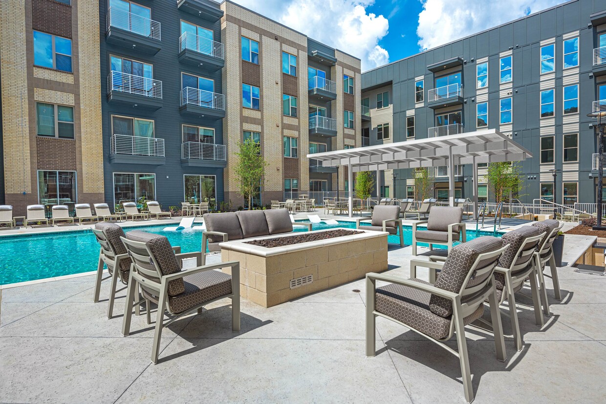 Luxia Preston - 4950 Broadway Dr Plano, TX 75024 | Apartments.com