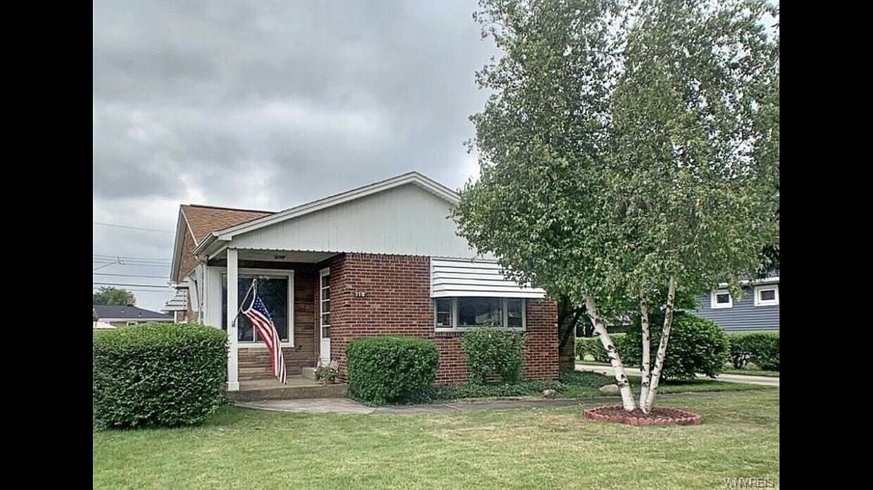 110 Emerson Dr, Buffalo, NY 14226 - House Rental in Buffalo, NY ...