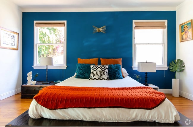 East Hollywood Apartments for Rent with a Garage - Los Angeles, CA ...