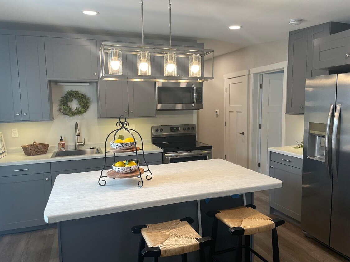 146 Main St Unit 5, Sullivan, WI 53178 - Apartments in Sullivan, WI ...