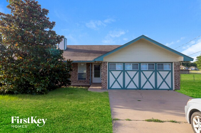 3905 Country Meadows Rd, Granbury, TX 76049 | Apartments.com