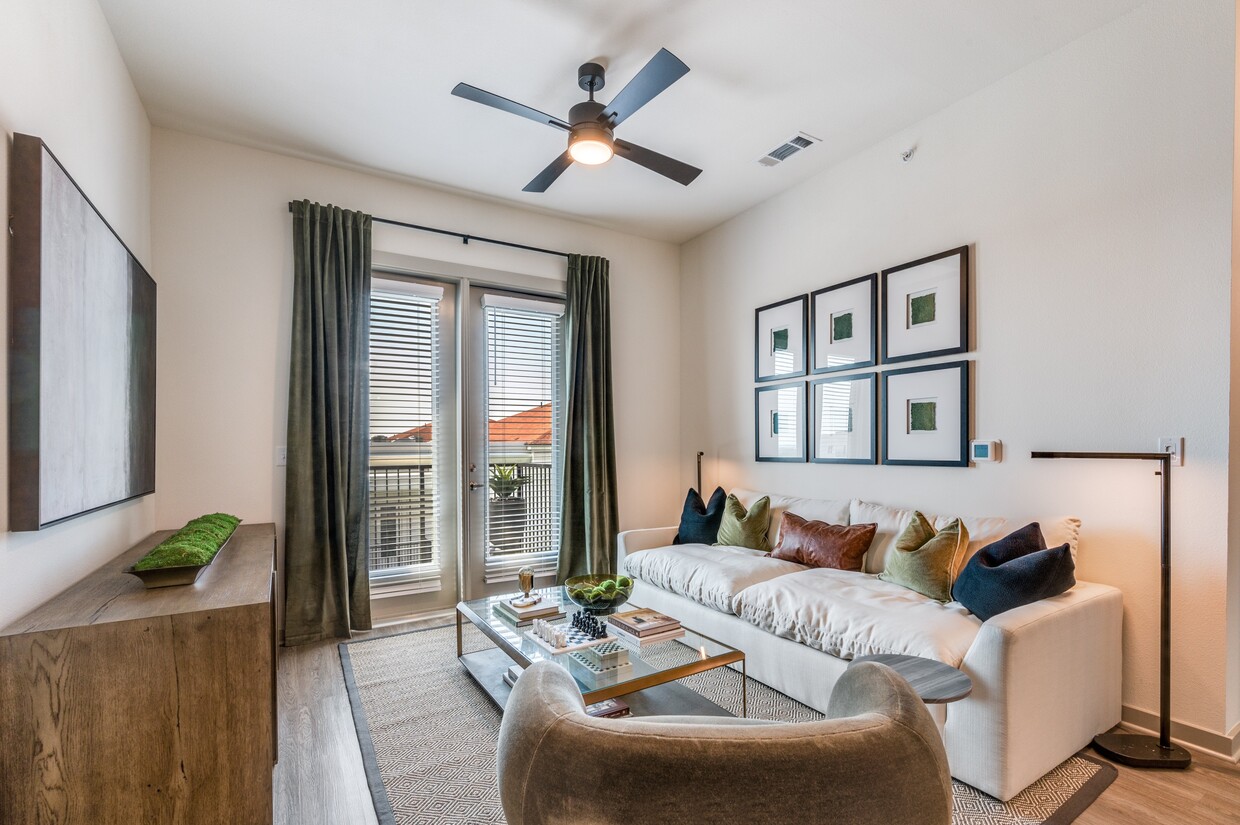 Jefferson Ridglea Village - 5885 Calmont Ave Fort Worth, TX 76107 ...