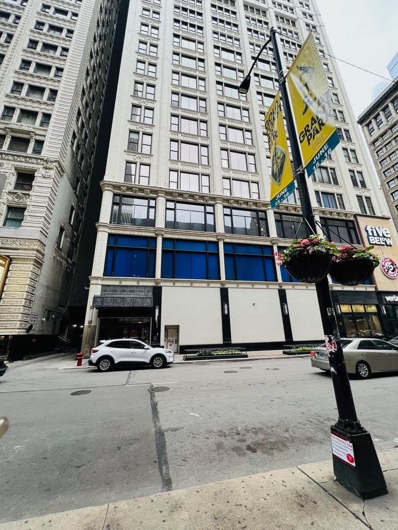 8 W Monroe St Unit 1706, Chicago, IL 60603 - Condo for Rent in Chicago ...