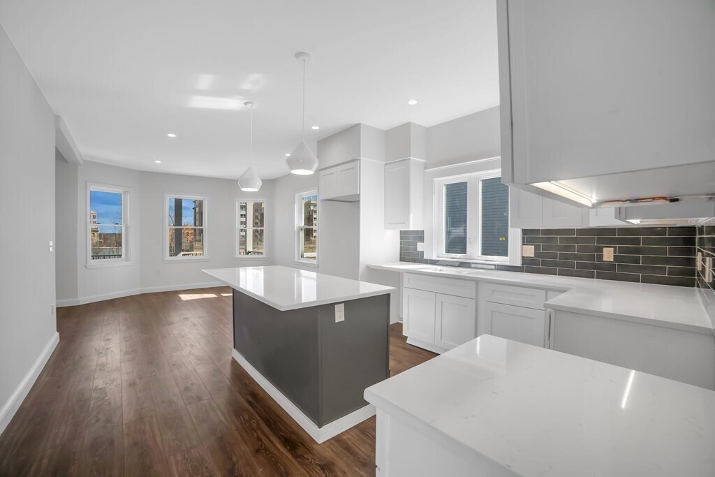 109 Thomas E. Burgin Pkwy Unit 1, Quincy, MA 02169 - Room for Rent in ...