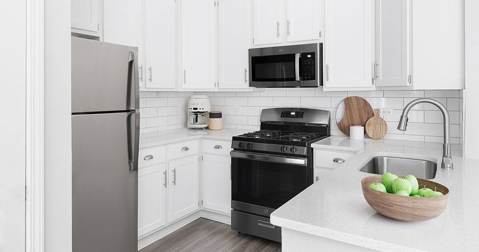 Furnished Apartments for Rent Near Pinewood Creek | Apartments.com