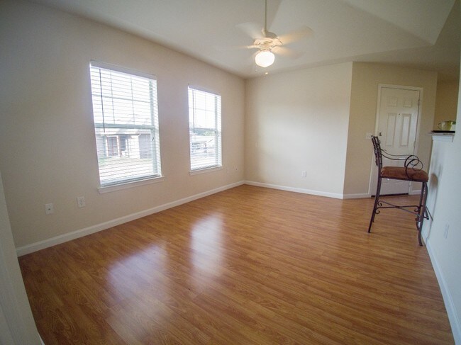 Cobblestone Manor Senior Apartments Apartments - Fort Worth, TX ...