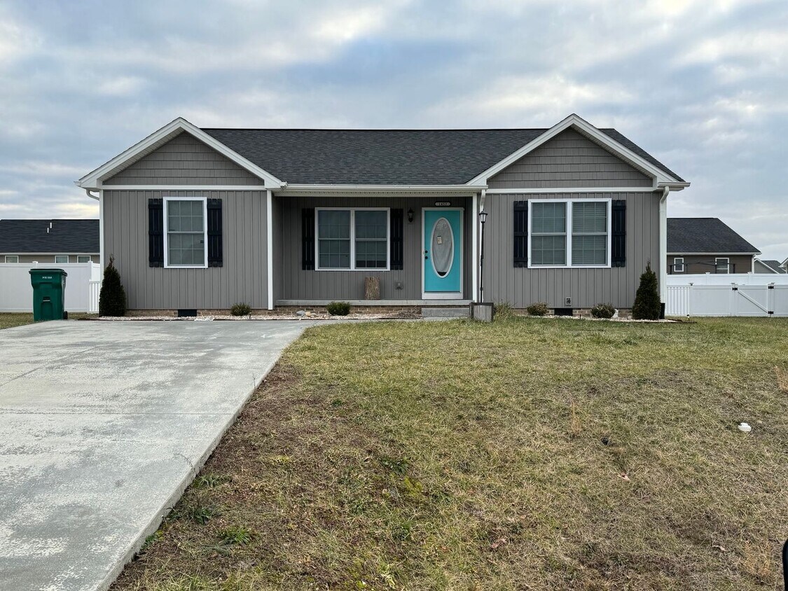 1453 Mandolin Ave, Grottoes, VA 24441 - House Rental in Grottoes, VA ...
