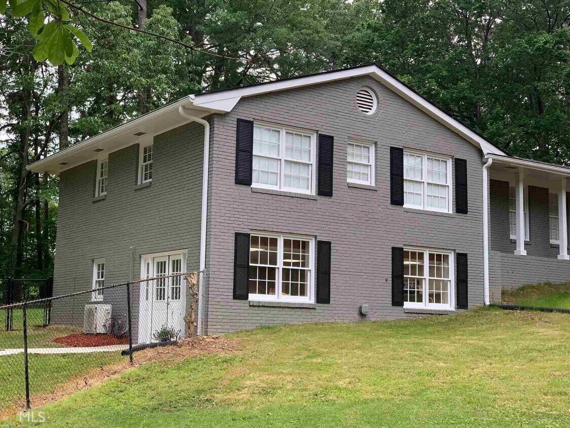 1357 Pendale Dr SW, Lilburn, GA 30047 - House Rental in Lilburn, GA ...