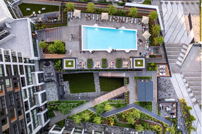 Tysons East Apartments for Rent - Mclean, VA - Updated Today ...