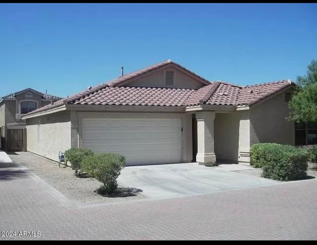 2827 E Cherry Hills Dr, Chandler, AZ 85249 - House Rental in Chandler, AZ | Apartments.com