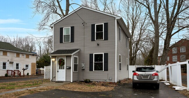 138 Naubuc Ave, Glastonbury, CT 06033 - House Rental in Glastonbury, CT ...