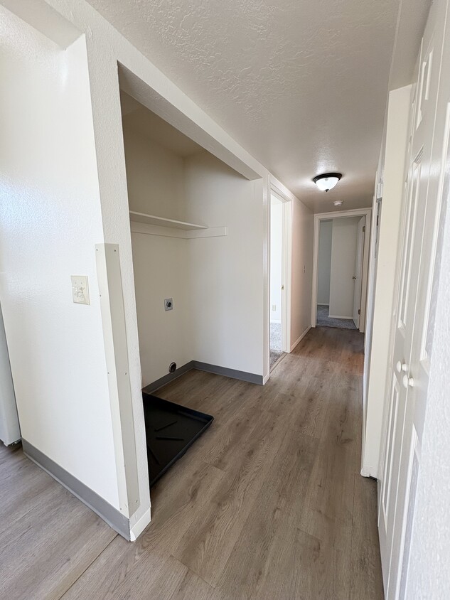 Country Crossing Apartments - 684 W 800 N Clinton, UT 84015 ...