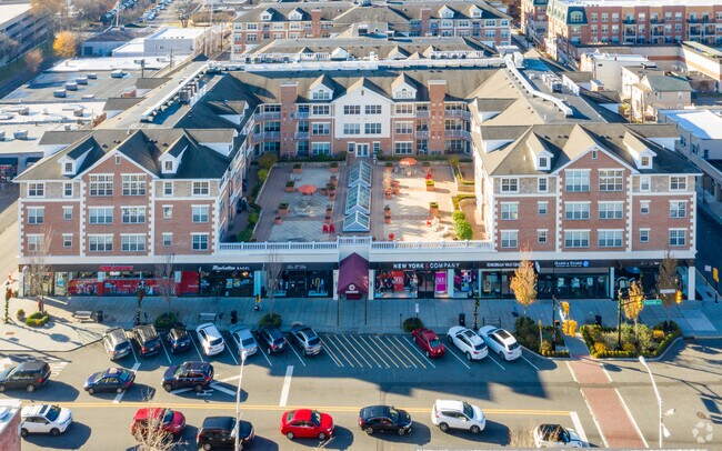 Towne Centre at Englewood Apartments - Englewood, NJ | Apartments.com