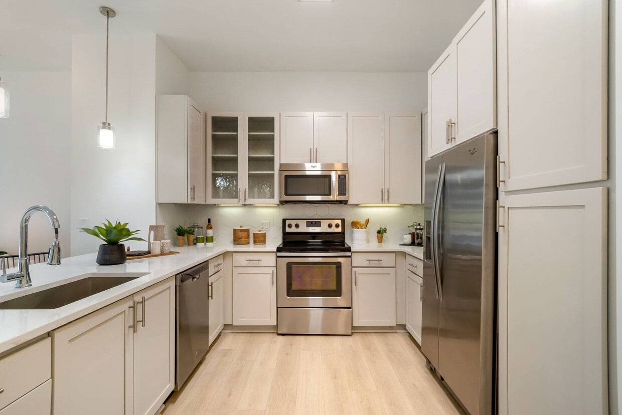 Allure at Southpark - 5720 Carnegie Blvd Charlotte, NC 28209 ...