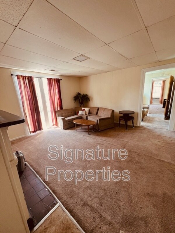 201 Marshall St Unit Apt 2, Petersburg, VA 23803 - Condo for Rent in ...