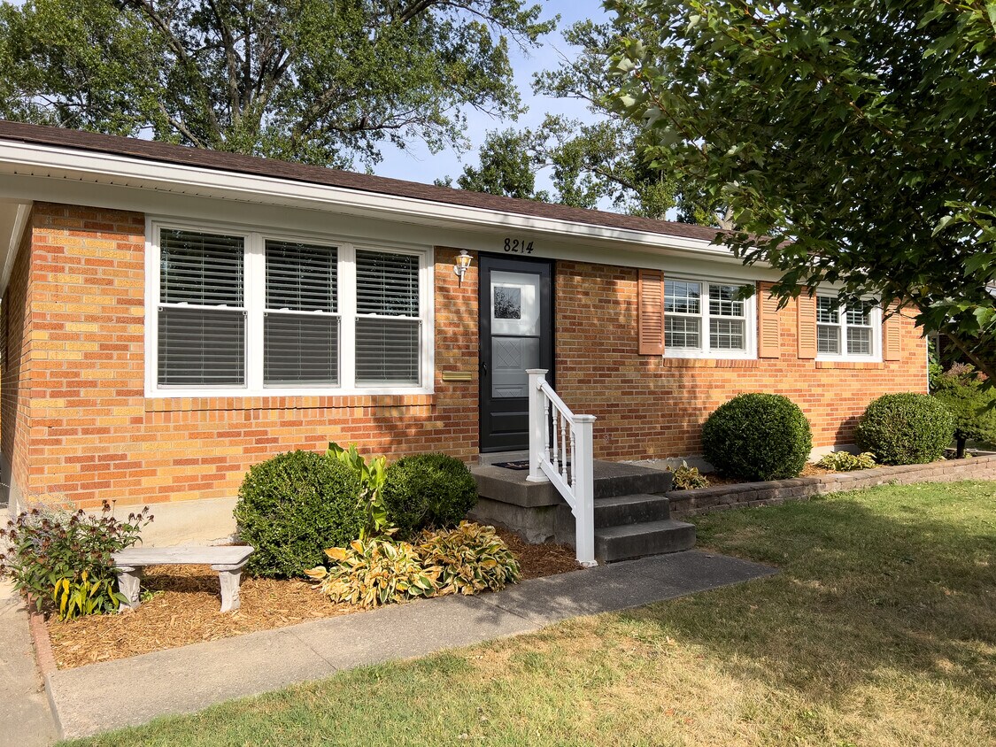 8214 Pandorea Dr, Louisville, KY 40258 - House Rental in Louisville, KY ...
