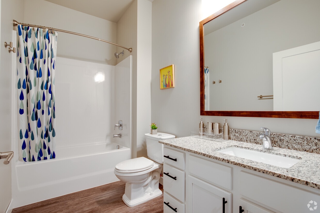 Hello Apartments - 9201 Golden Valley Rd Golden Valley, MN 55427 ...