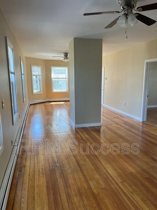 199 Earle St Unit 2, New Bedford, MA 02746 - Condo for Rent in New ...