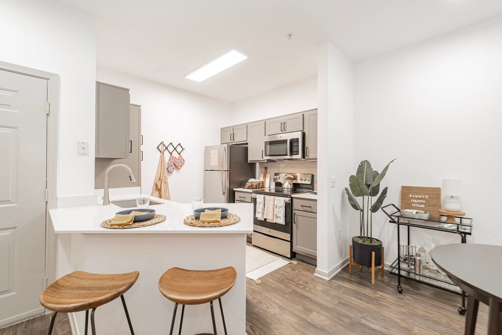Apartments for Rent in Mountain View, Dallas - 308 Rentals | Apartments.com