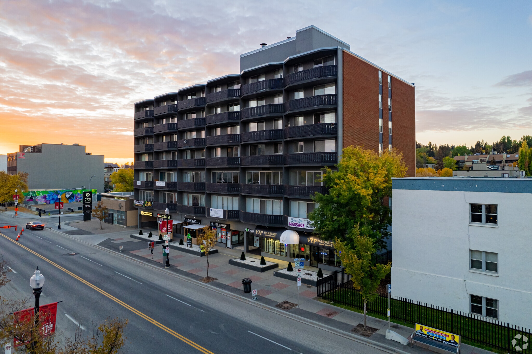 Skyline Towers Appartements - 1235 17th Ave Sw Calgary, AB | Apartments.com