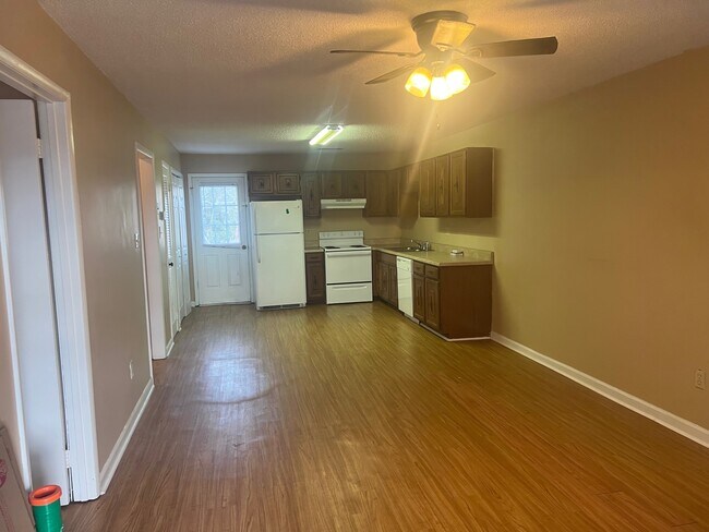 1820 Glenn St SW Unit C, Decatur, AL 35603 - Apartments in Decatur, AL ...