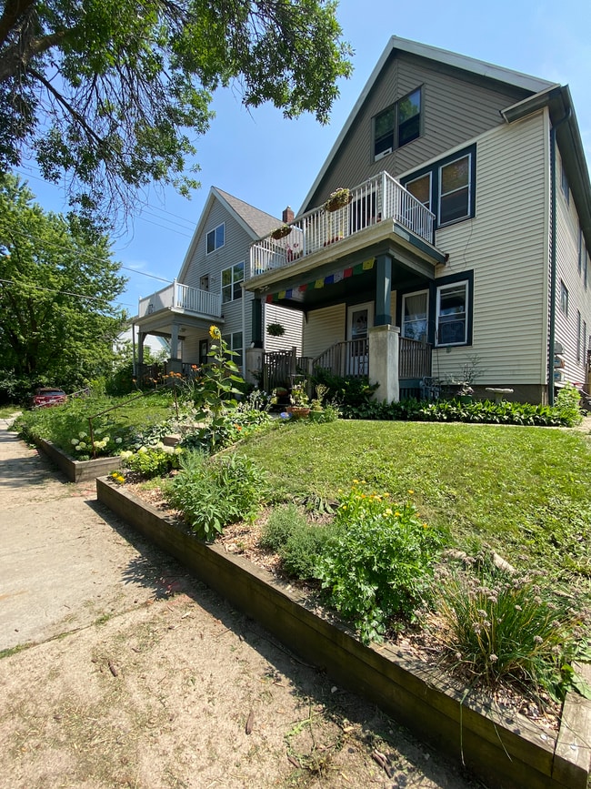 811 E Hadley St, Milwaukee, WI 53212 - House Rental in Milwaukee, WI ...
