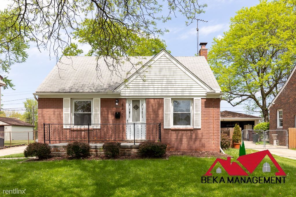8421 Warren Blvd, Center Line, MI 48015 - House Rental in Center Line ...