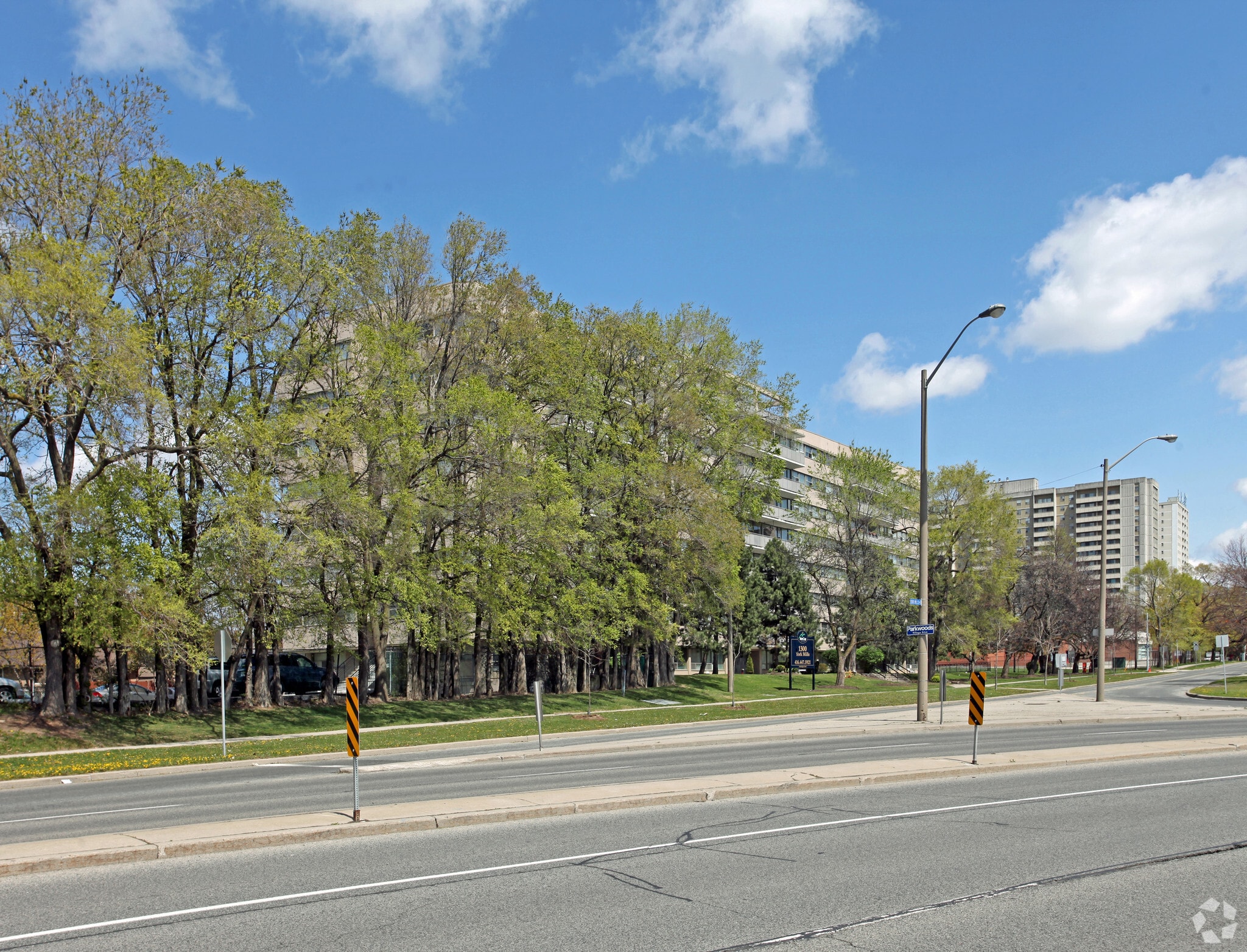 York Mills Towers Apartments - 1300 York Mills Rd Toronto, ON ...