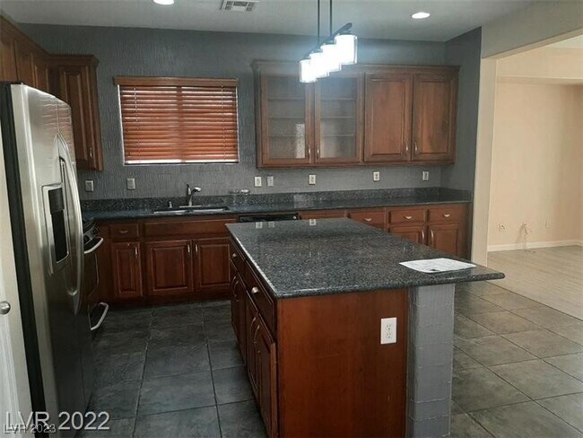 6735 Storybook Glen Ct, Las Vegas, NV 89139 - House Rental in Las Vegas ...