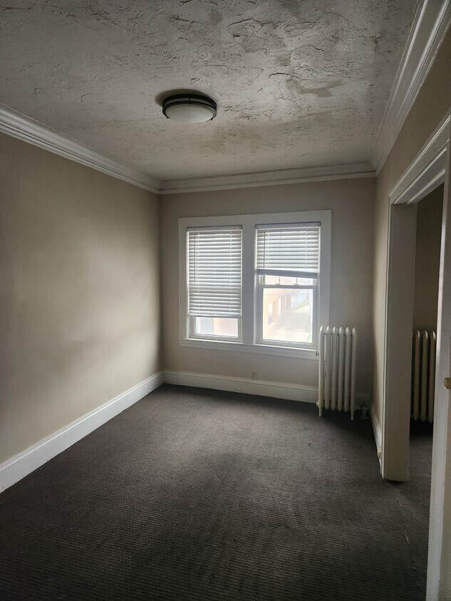12906 Larchmere Blvd Unit #4, Cleveland, OH 44120 - 12906 Larchmere ...