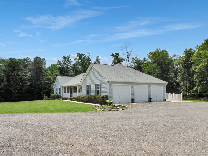 23755 Plum Ln, Chaptico, MD 20621 - House Rental in Chaptico, MD ...