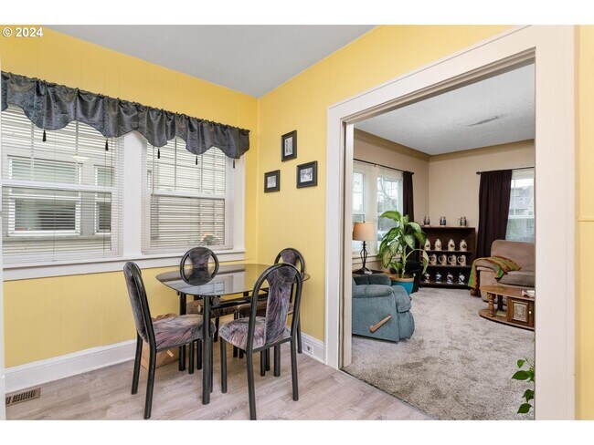 3116 SE 20th Ave Unit 3116 Duplex, Portland, OR 97202 - 3116 SE 20th ...