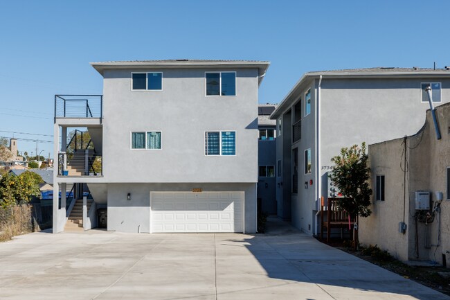Apartments for Rent with Hardwood Floors in Shelltown, San Diego ...