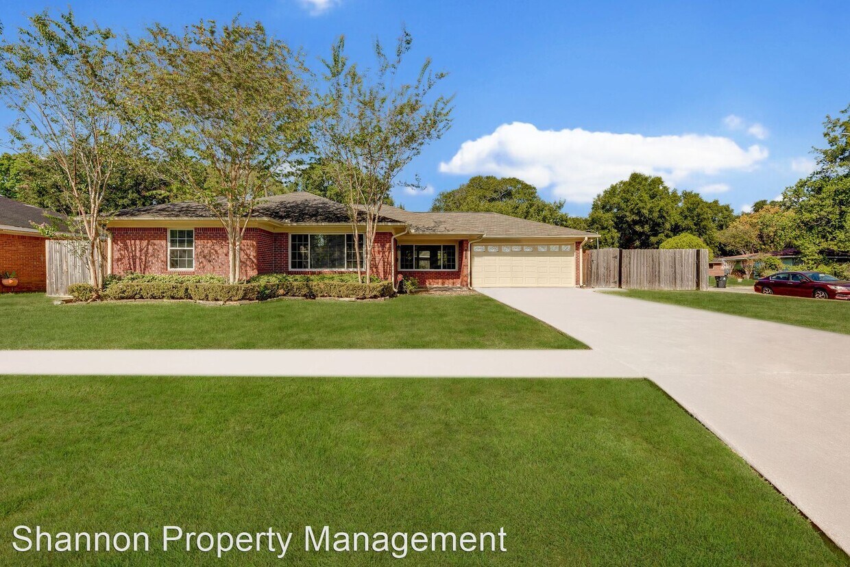 8502 Robindell Dr, Houston, TX 77074 - House Rental in Houston, TX | Apartments.com